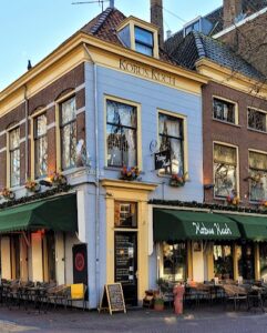 Discovering Holland: Delft’s Hidden Courtyards, Backstreet Cafés and ...